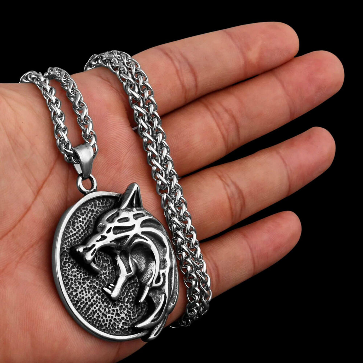Fenrir Snarling Necklace - Odin's Treasures