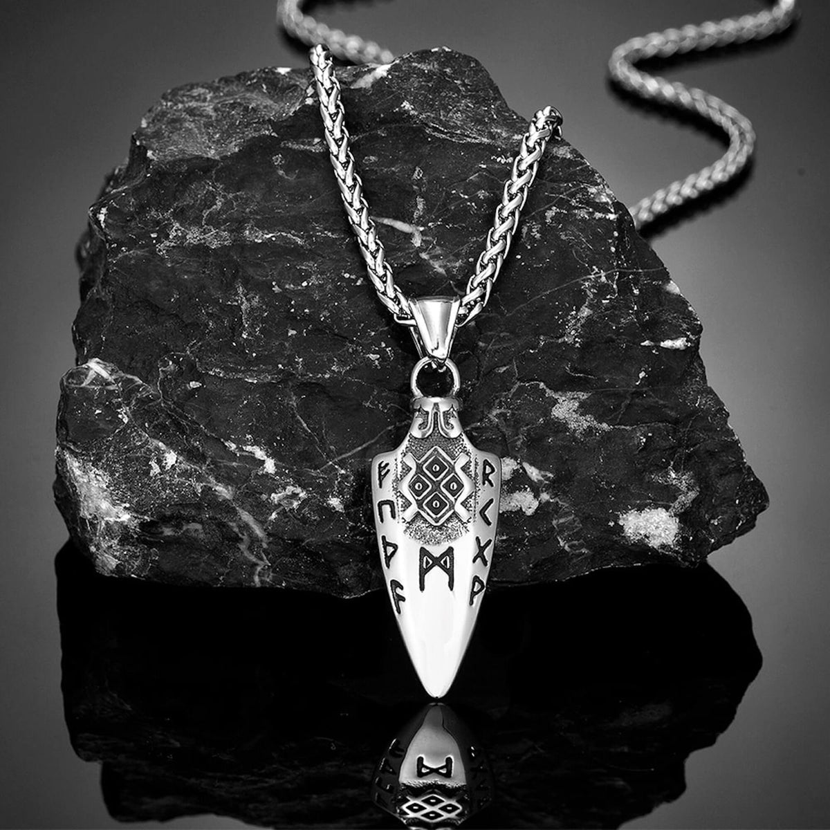 Gungnir Runes Necklace - Odin's Treasures